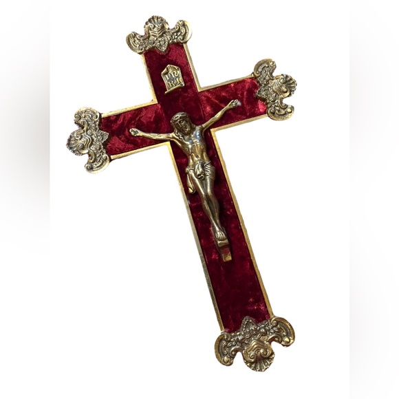 Vintage | Art | Vintage 93s Solid Heavy Brass Ornate Wall Crucifix Red ...